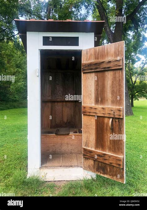 Outhouse From Old Doors Simple Outhouse Done Right Anyone Can Build