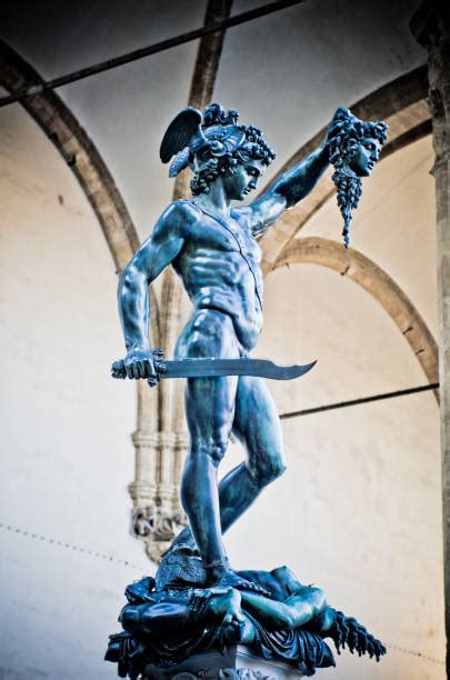 1300개 이상의 페르세우스 스톡 사진 그림 및 Royalty Free 이미지 Istock