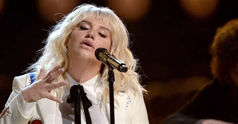 Kesha Reveals Her Excitement As She Announces A New Tour After Her Court Heartache Mirror Online