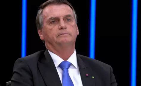 Bolsonaro Acusa William Bonner De Fake News Mas Depois Admite Ter