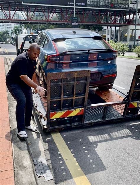 Volvo C40 All Electric Crossover Already On The Road Automacha