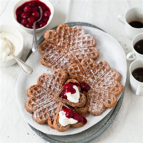 Sacherwaffeln Mit Kirschen Rezept Dessert Ideen Lebensmittel Essen