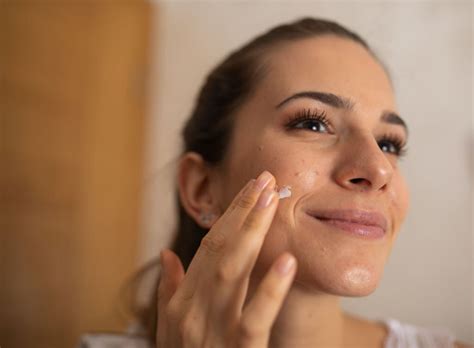 How To Apply Tretinoin Cream Correctly For The Best Results Tretinoin