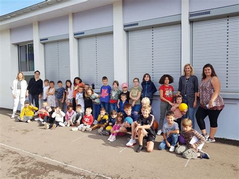 Le Mercredi Le Centre De Loisirs Fait Le Plein Denfants