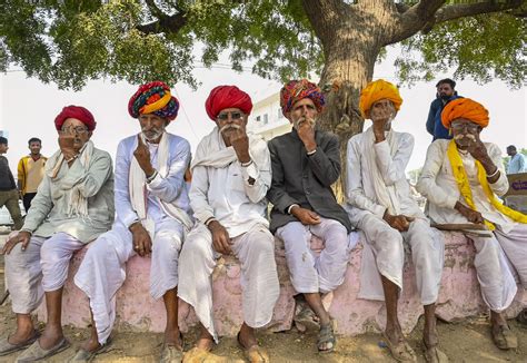 Rajasthan Polls On Result Eve Congress Bjp Reach Out To Independents