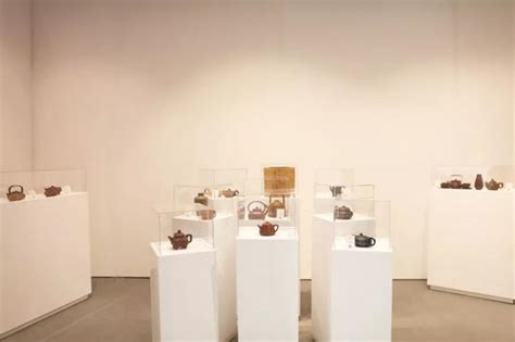 “中国紫砂艺术年鉴邀请展”走进上海艺博会中国紫砂艺术年鉴邀请展上海艺博会新浪收藏新浪网