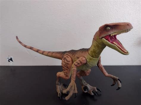 Jurassic World Raptor Echo