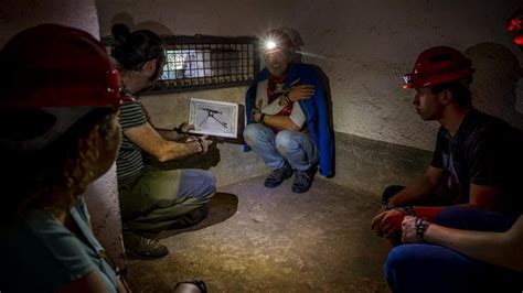 La Jonquera signa un acord per fer visitable un búnquer fins ara ocult