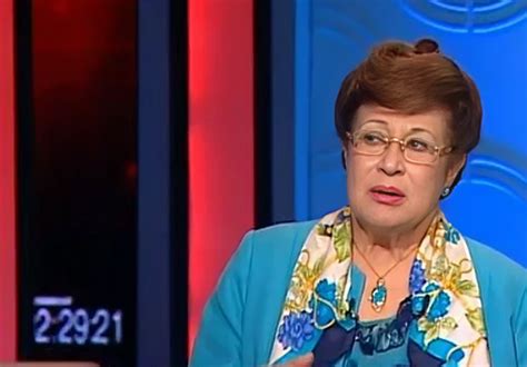 سُرِق من منزلها ربع مليار جنيه من هى نوال الدجوي رائدة التعليم في مصر؟