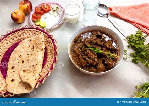 Indian Pakistani Food Cooked Meal Chicken Masala Kaleji Gravy With