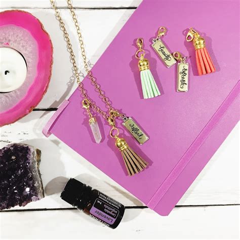 Five Sixteenths Blog Make It Monday Diy Diffuser Necklace