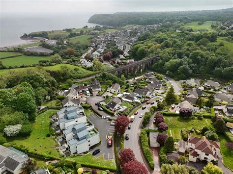Monster Mile Long Queues For Bottled Water Amid Brixham Cryptosporidium