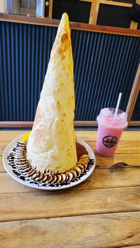 曼谷大學美食甜點店│超誇張香蕉煎餅塔※朱拉隆功大學旁※โก โรตีชาชัก จุฬา※下午才開賣到晚上 Raytv