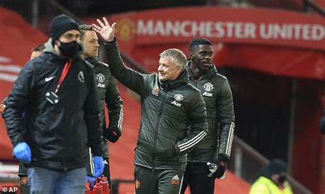 Ole Gunnar Solskjaer Claims Manchester United Are One Step Further To