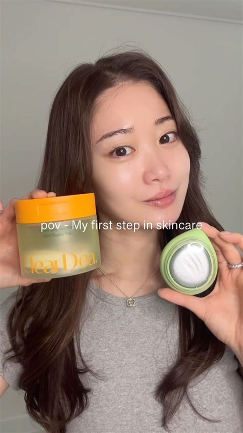 윤슬빛 광채 지요미 진짜 지요미 노랑머리 금지 ㅋㅋㅋㅋㅋㅋㅋㅋㅋㅋ두꺼운 화장 금지 ㅋㅋㅋㅋㅋㅋ 피부가 좋아져서 베이스가 얇아진거도 있지만 예전 영상이나 사진을보면