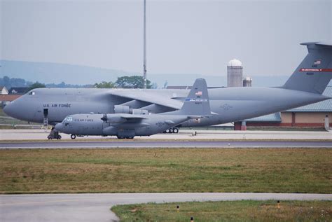 C5 Vs C130