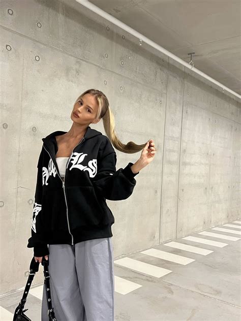Пин от пользователя M на доске Inspo