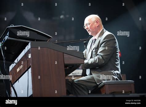Trevor Raven Blackpool Pier Organists Livens Up Somerset House Live On Stage For The Somerset