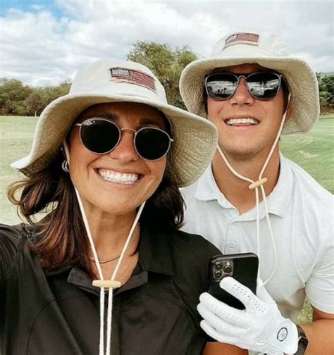 Un Couple Qui Fait L Amour Fois Par Semaine Et Part En Vacances