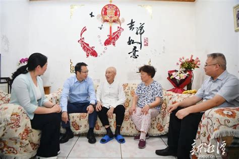 胡贺波调研项目建设并开展“夏送清凉”、“八一”走访慰问活动澎湃号·媒体澎湃新闻 The Paper