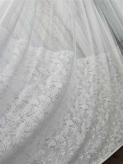 Тюль жакард щільний з декором по низу Leaves білий купити за найкращою ціною в Хмельницькому