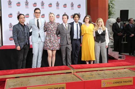 Photo Johnny Galecki Jim Parsons Kaley Cuoco Simon Helberg Kunal