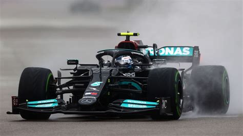 Ботас стартира от дъното на колоната заради сменени компоненти по двигателя