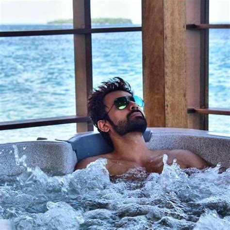 Hotness Alert Naagin 3s Pearl V Puri Aka Mahirs Latest Pictures