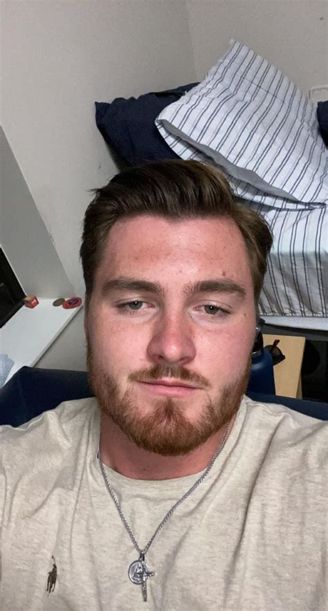 Beard Stubble Or No Beard Every Time I Grow Out My Beard To A Point