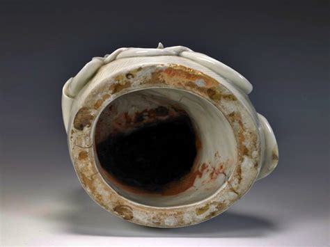 邮票赏析：2012 28 《中国陶瓷 德化窑瓷器》 临渊阁 天地一家春