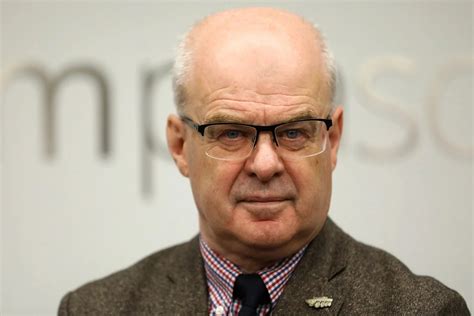 Gen Skrzypczak sprowadza Łukaszenkę na ziemie Zniszczenie tego złomu