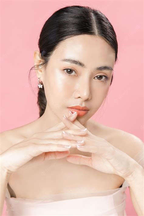 Premium Photo Asian Woman With A Beautiful Face And Perfect Clean
