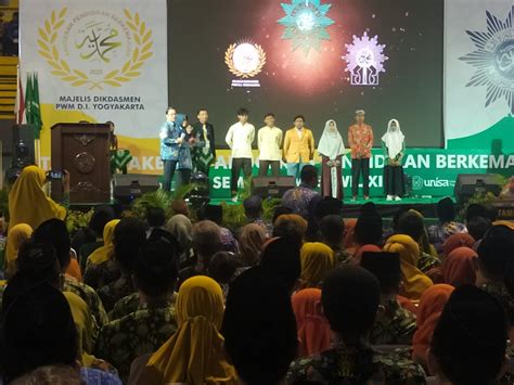 SMA Muhammadiyah Yogyakarta Raih Berbagai Penghargaan Di Penghujung Tahun Menara