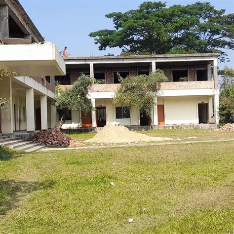 ইসমাইল চৌধুরী কিন্ডারগার্টেন এন্ড হাই স্কুল