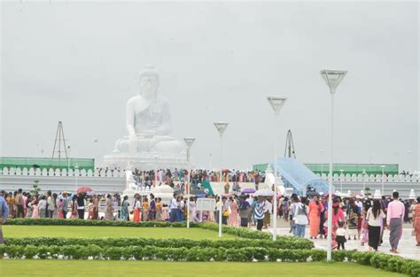 မာရဝိဇယဗုဒ္ဓရုပ်ပွားတော်မြတ်ကြီးအား အနယ်နယ်အရပ်ရပ်မှ ရဟန်း၊ ရှင်လူ ဘုရားဖူးပြည်သူ ၅၀၀၀၀ ခန့