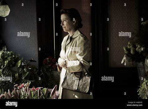 Alone In Berlin Emma Thompson 2016 Ph Marcel Hartmann ©ifc Films