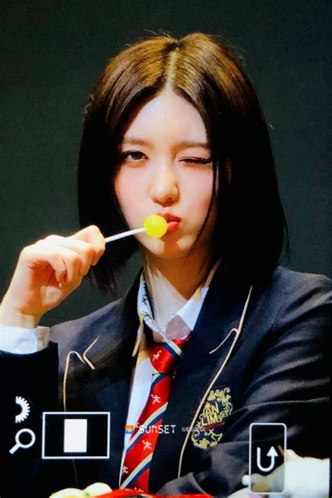 Sunset🌅 On Twitter 230423 Ive 아이브 가을 김가을 Gaeul