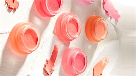 Top 7 Loại Má Hồng Dạng Kem đáng Mua Nhất Cho Lớp Nền Hồng Hào Tự Nhiên