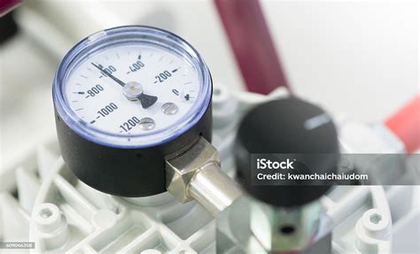 펌프의 압력 게이지 기학에 대한 스톡 사진 및 기타 이미지 기학 공기밸브 밸브 Istock