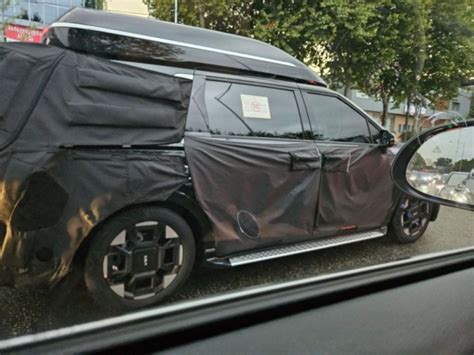 기아 카니발 하이리무진 페이스리프트 스파이샷 스파이샷