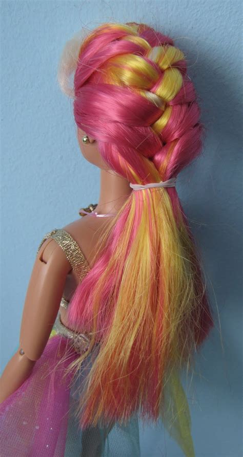Lalki Makarreny Hula Hair Barbie 17047 Z 1997 Roku