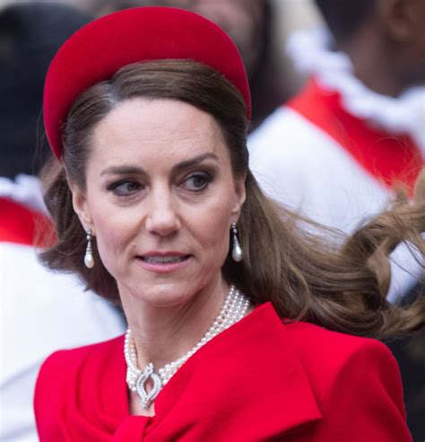 Kate Middleton Leaves Photoshop Scandal Behind With Personal Mothers