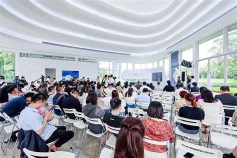 协力共发展 领势新未来 国际铂金协会（pgi®）盛大亮相 2023 年第三届中国国际消费品博览会 极客公园