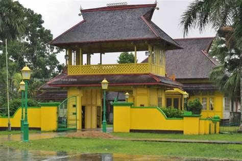 Kesultanan Sambas Kerajaan Islam Yang Berasal Dari Pesisir Utara