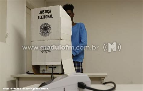 Eleitores Que Não Votaram No Primeiro Turno Podem Votar No Segundo