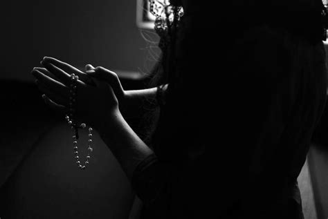 Algumas Notas Sobre As Restrições à Liberdade Religiosa Durante O