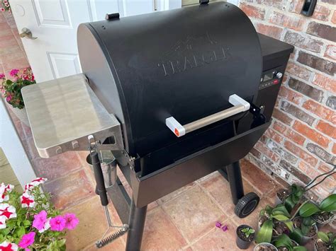How To Clean Traeger Grill Grates 4 Easy Steps Simply Meat Smoking