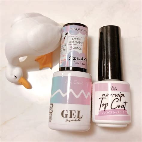 あなたはどっち派？キャンドゥ・daisoのマニキュアを徹底比較！ 【百均ネイル】 ノンワイプトップジェル 比較 By 𝐛𝐨𝐧𝐨混合肌