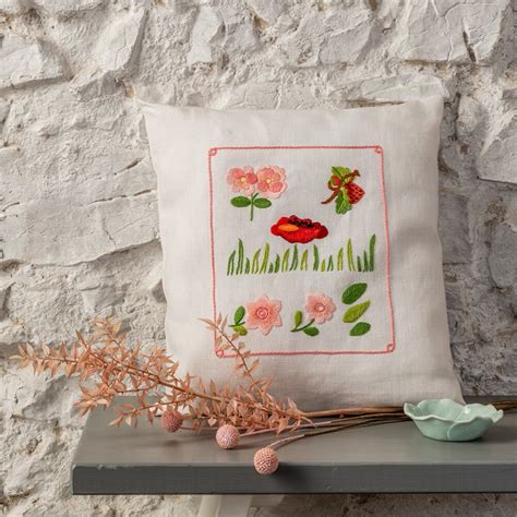 Kit de Bordado Cojín Begonia Anchor
