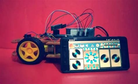 Arduino радиоуправляемая машина контролируем со смартфона